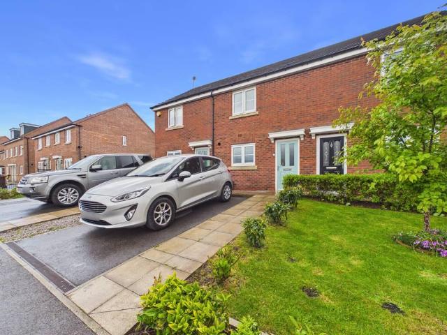 2 bedroom terraced house for sale