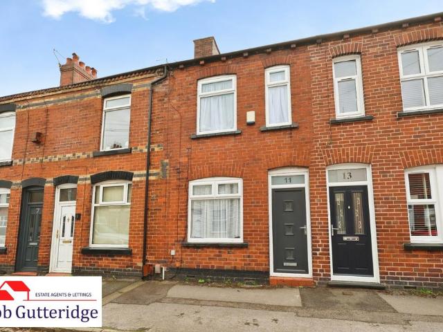 2 bedroom terraced house for sale
