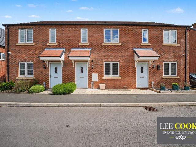 2 bedroom terraced house for sale
