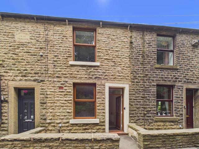 2 bedroom terraced house for sale
