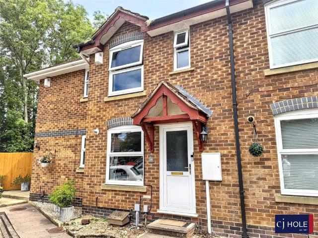 2 bedroom terraced house for sale