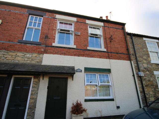 2 bedroom terraced house for sale