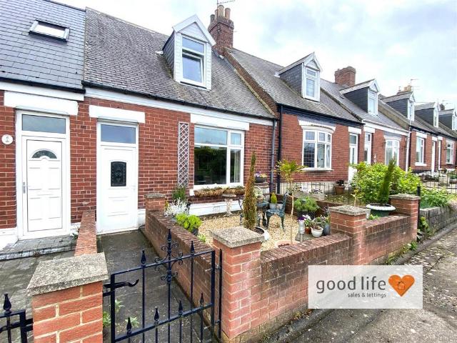 2 bedroom terraced house for sale