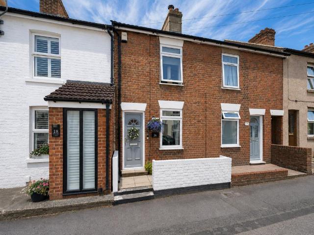 2 bedroom terraced house for sale