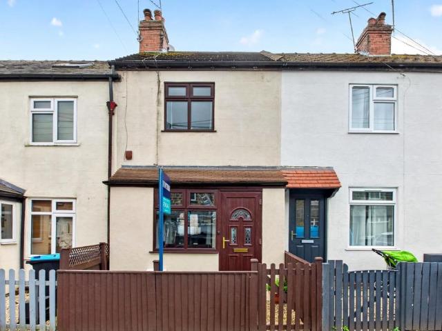 2 bedroom terraced house for sale
