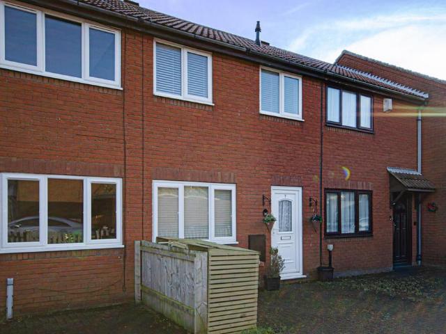 2 bedroom terraced house for sale