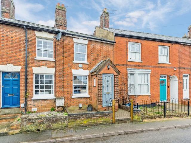 2 bedroom terraced house for sale