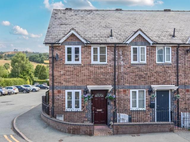 2 bedroom terraced house for sale