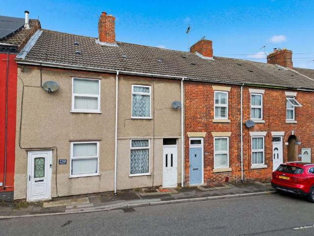 2 bedroom terraced house for sale