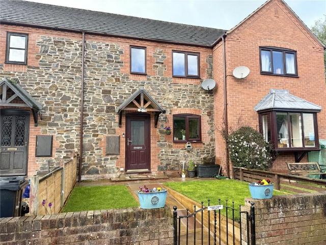 2 bedroom terraced house for sale