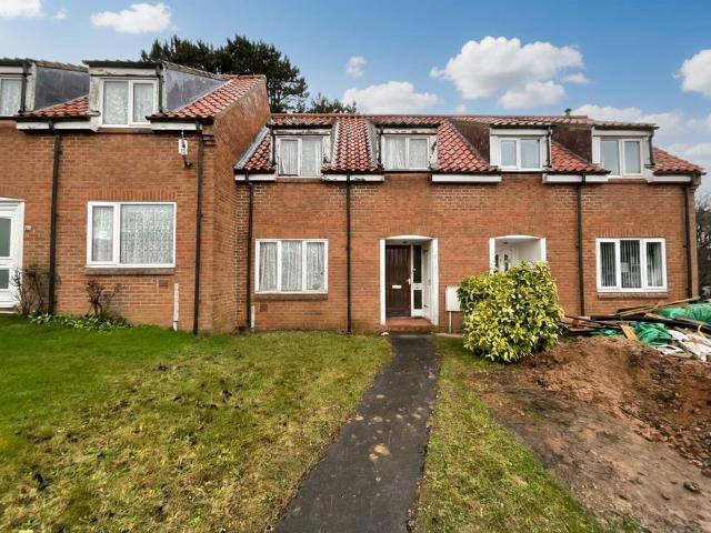 2 bedroom terraced house for sale