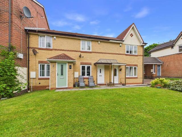 2 bedroom terraced house for sale
