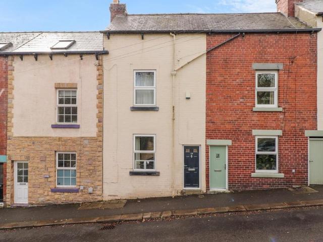 2 bedroom terraced house for sale