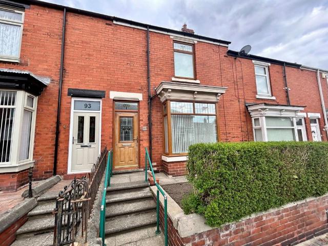 2 bedroom terraced house for sale