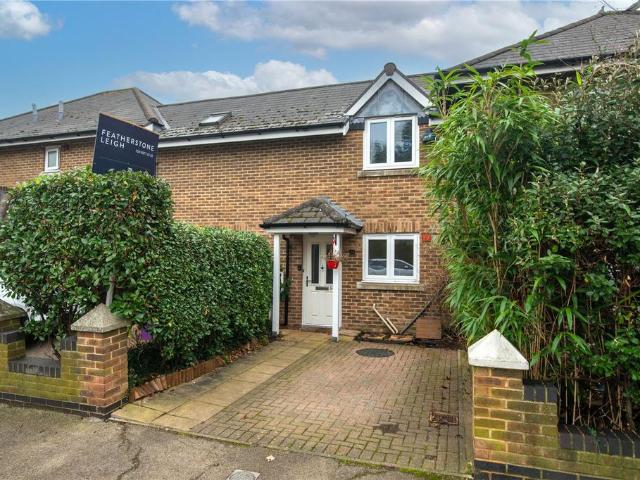 2 bedroom terraced house for sale