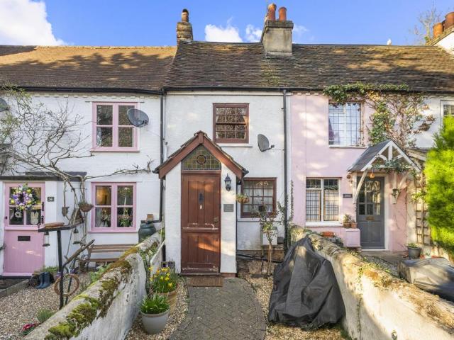 2 bedroom terraced house for sale