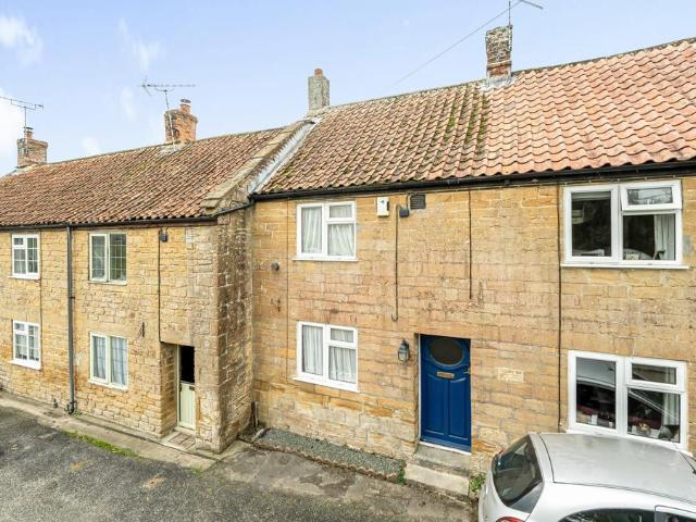 2 bedroom terraced house for sale
