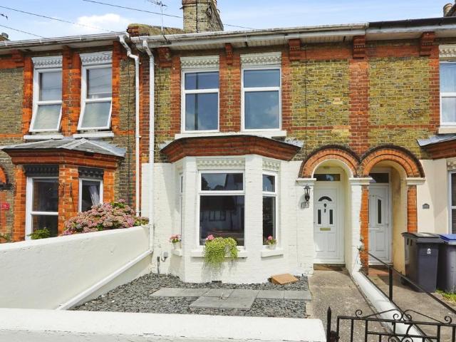 2 bedroom terraced house for sale