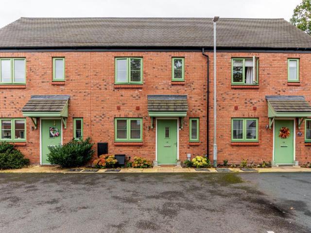 2 bedroom terraced house for sale