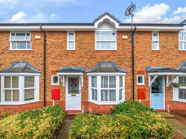 2 bedroom terraced house for sale