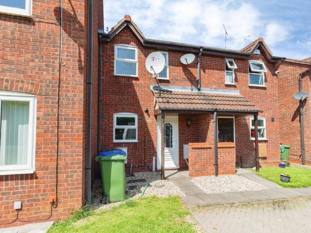 2 bedroom terraced house for sale
