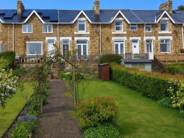 2 bedroom terraced house for sale