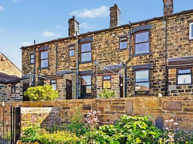 2 bedroom terraced house for sale