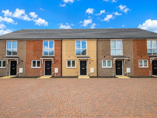 2 bedroom terraced house for sale