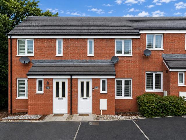 2 bedroom terraced house for sale