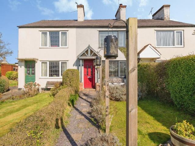 2 bedroom terraced house for sale