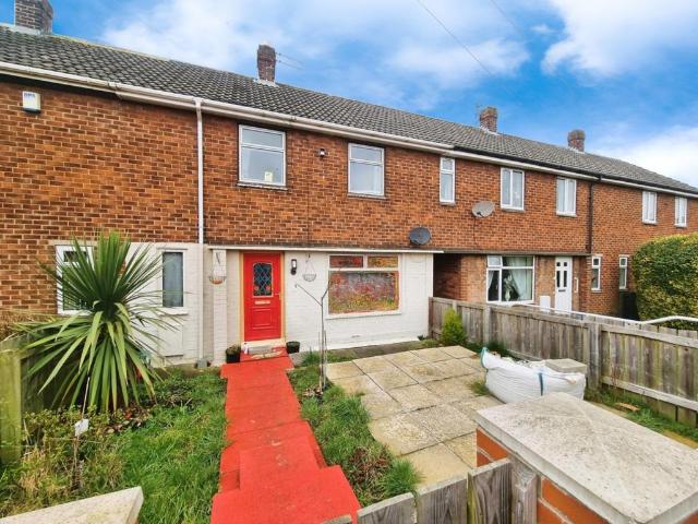 2 bedroom terraced house for sale