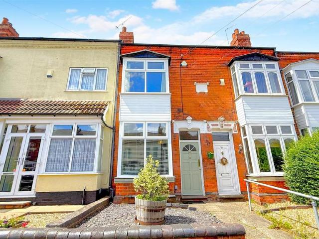 2 bedroom terraced house for sale