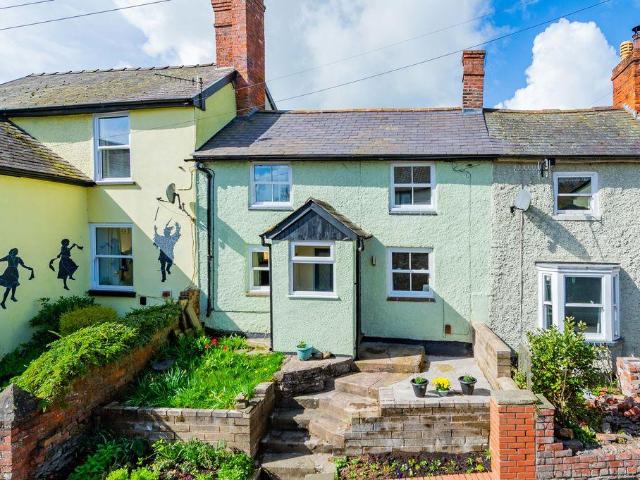 2 bedroom terraced house for sale