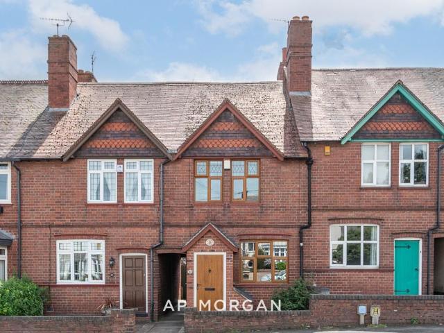 2 bedroom terraced house for sale