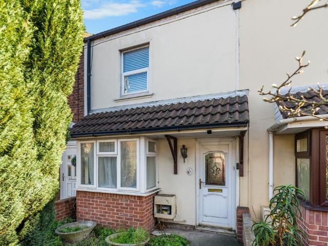 2 bedroom terraced house for sale