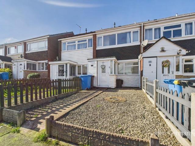 2 bedroom terraced house for sale