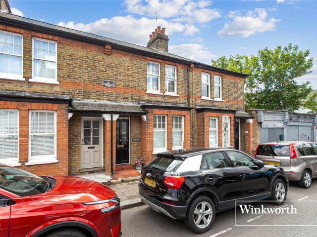 2 bedroom terraced house for sale