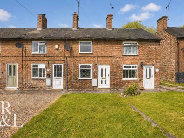 2 bedroom terraced house for sale