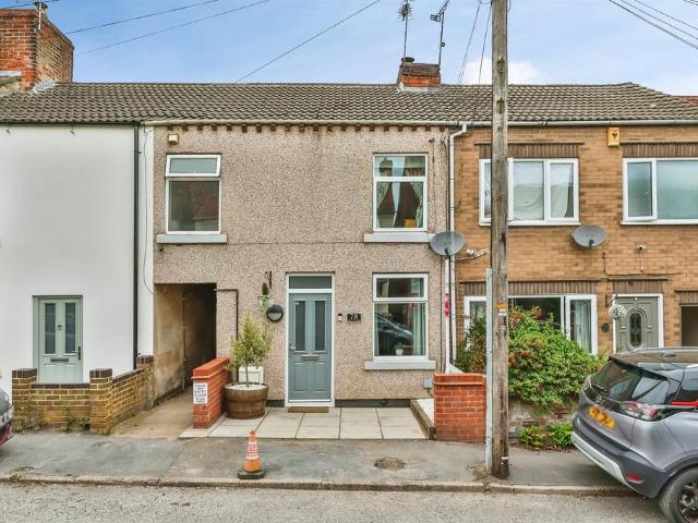 2 bedroom terraced house for sale
