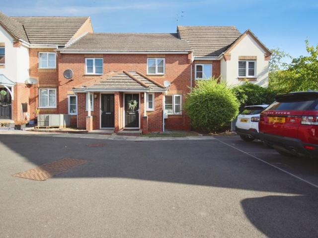2 bedroom terraced house for sale