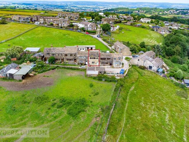 2 bedroom terraced house for sale
