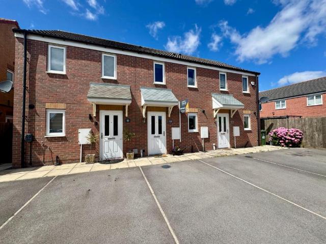 2 bedroom terraced house for sale