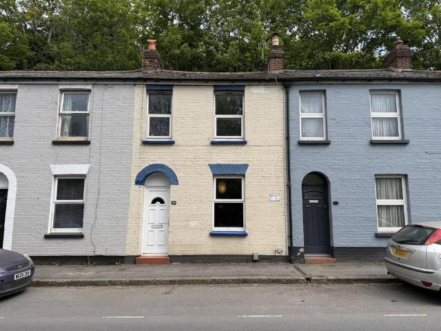 2 bedroom terraced house for sale