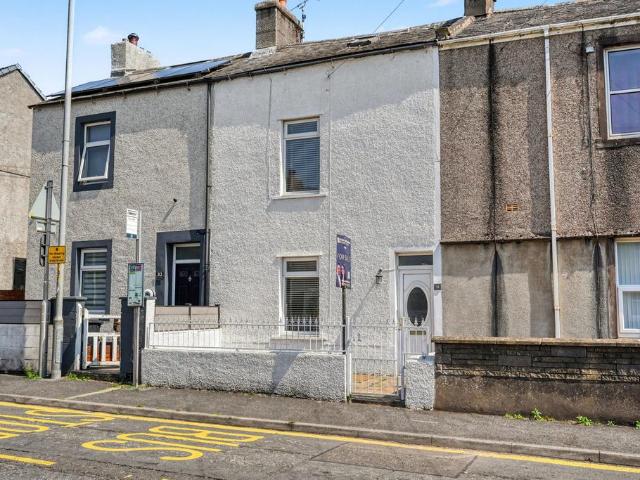 2 bedroom terraced house for sale