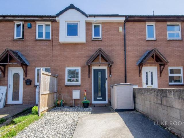 2 bedroom terraced house for sale