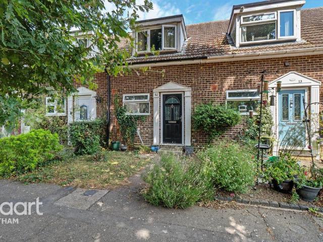 2 bedroom terraced house for sale