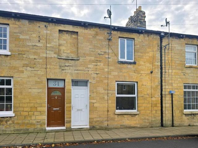 2 bedroom terraced house for sale