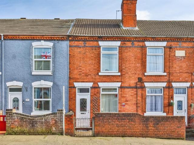2 bedroom terraced house for sale