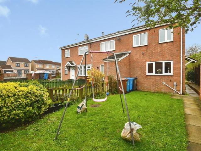 2 bedroom terraced house for sale