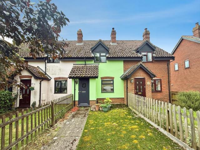 2 bedroom terraced house for sale